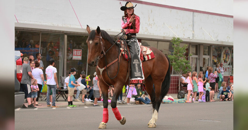 Annual Red Desert Roundup Parade will Entertain Downtown Rock Springs ...